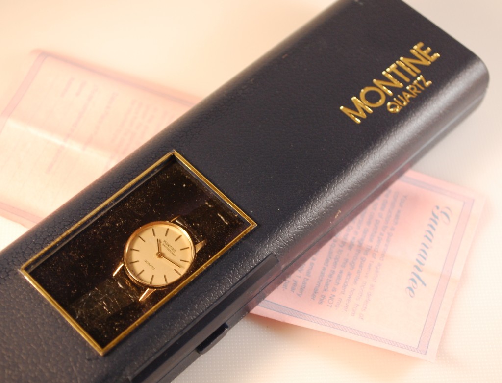 c1986 Montine ladies quartz watch NOS - Birth Year Watches