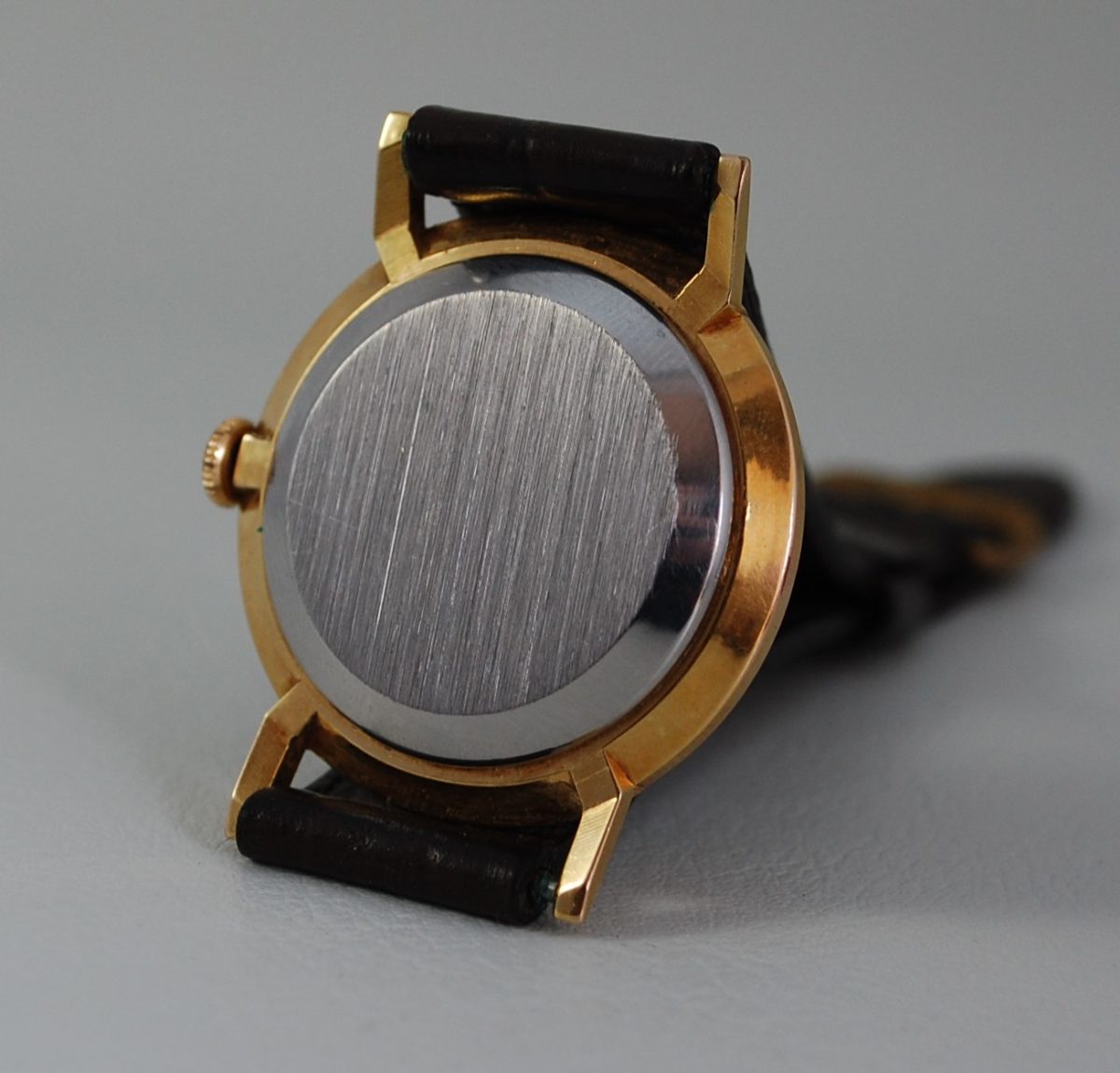 SOLD 1964 Smiths Cambrian Raglan with box - Birth Year Watches