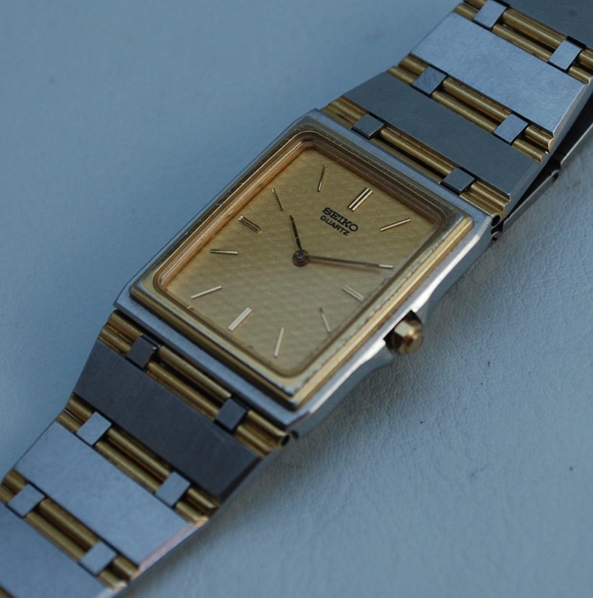 SOLD 1984 Seiko 9020-5330 - Birth Year Watches