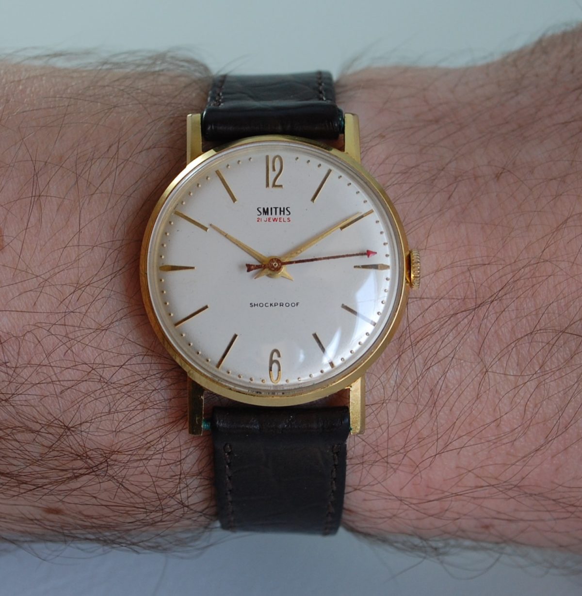 SOLD 1964 Smiths Cambrian Raglan with box - Birth Year Watches