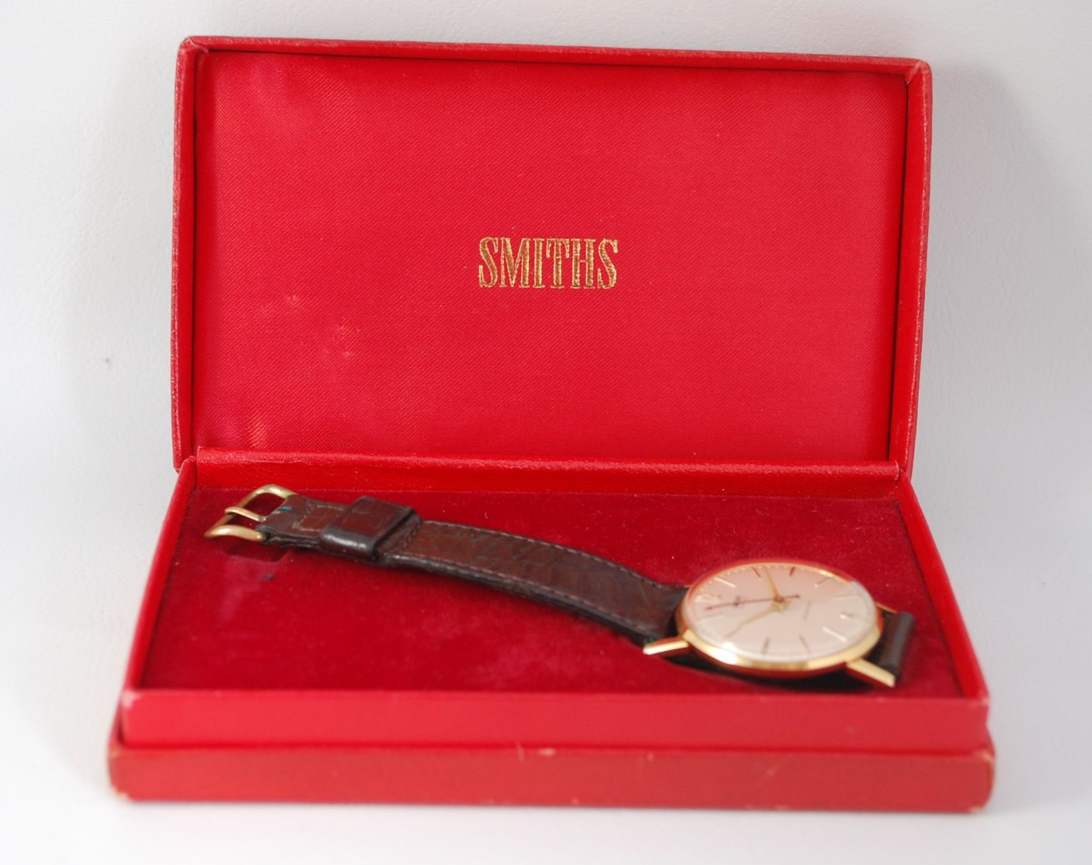 SOLD 1964 Smiths Cambrian Raglan with box - Birth Year Watches