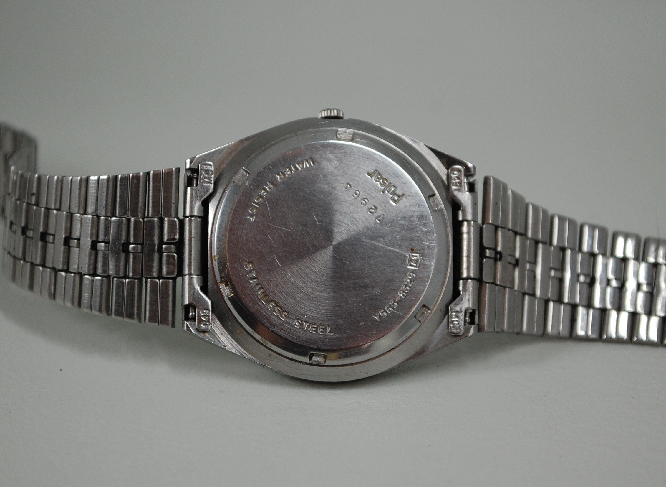 SOLD 1981 Pulsar Quartz - Birth Year Watches