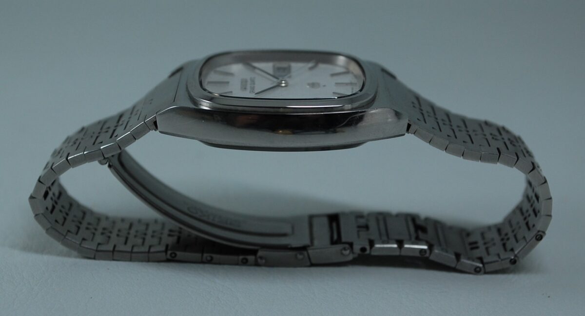 SOLD 1979 Seiko Grand Quartz Twin Quartz 9943-5000 - Birth Year Watches