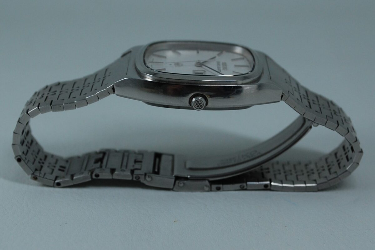 SOLD 1979 Seiko Grand Quartz Twin Quartz 9943-5000 - Birth Year Watches