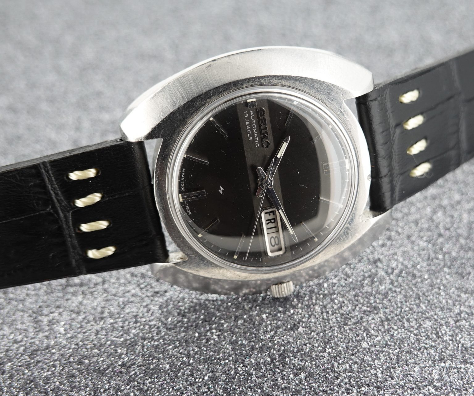 SOLD 1972 Seiko Automatic 7006-7080 - Birth Year Watches