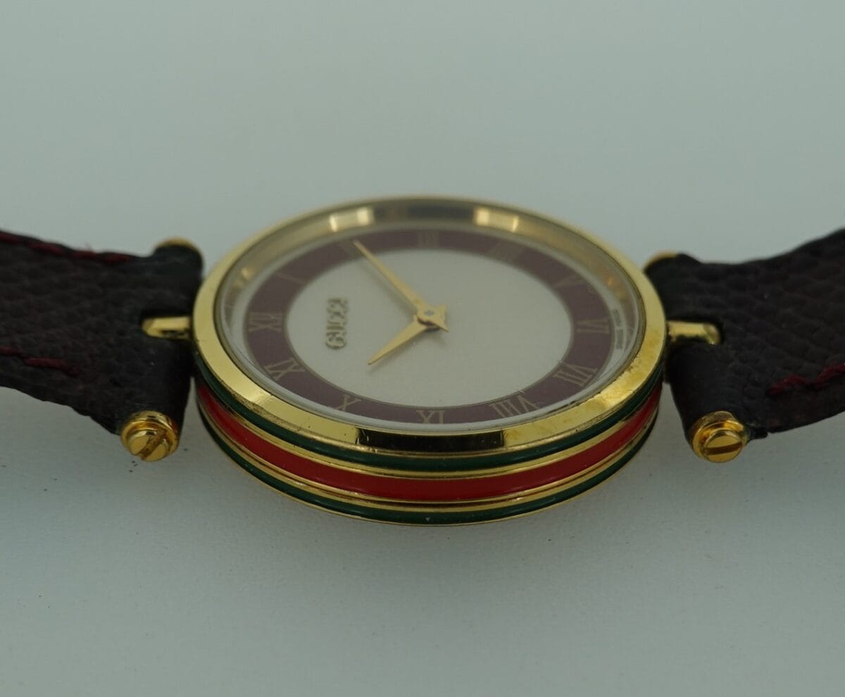 SOLD 1995 Gucci 2000M with box - Birth Year Watches