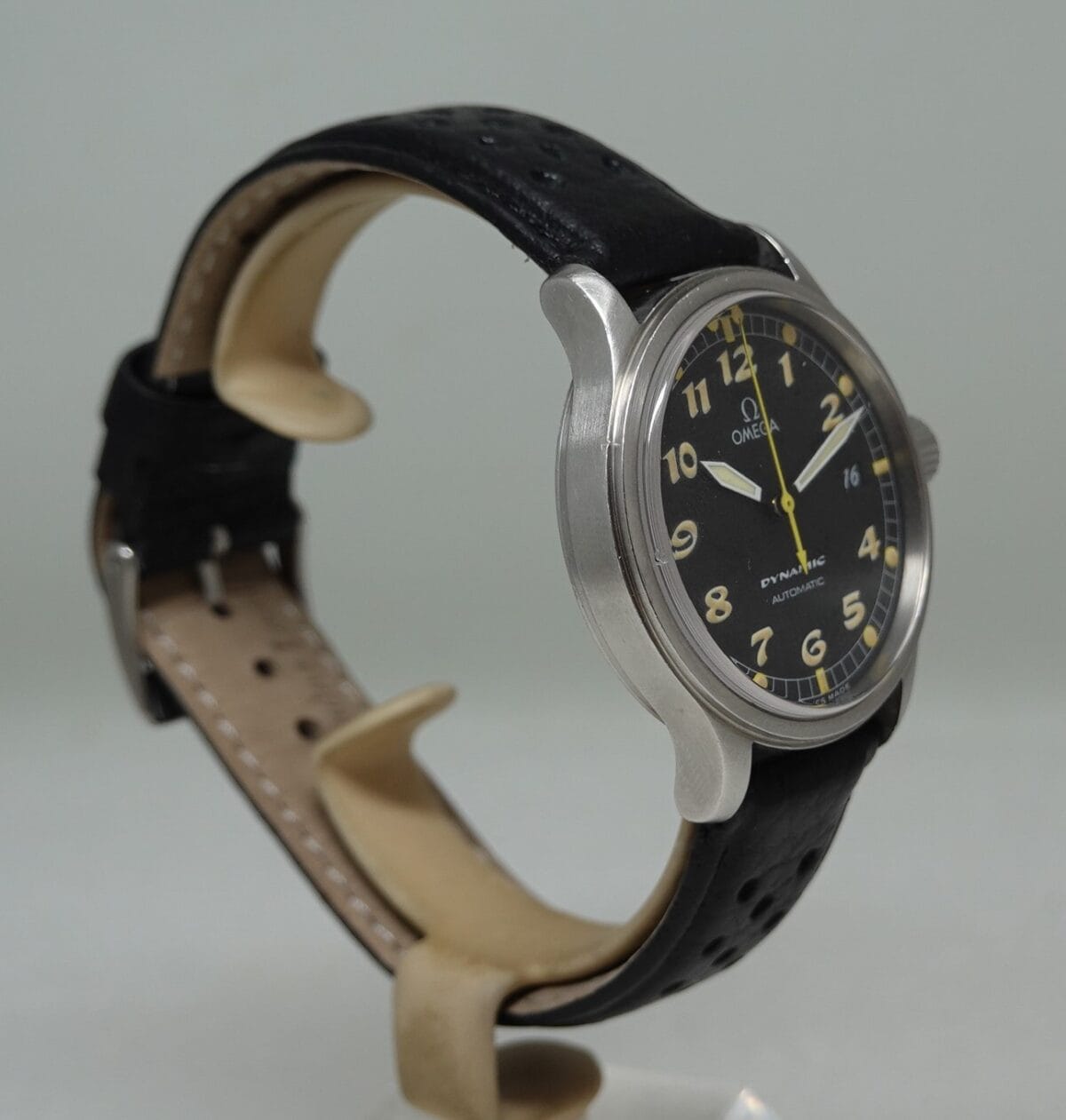 SOLD 1997 Omega Dynamic III - Birth Year Watches