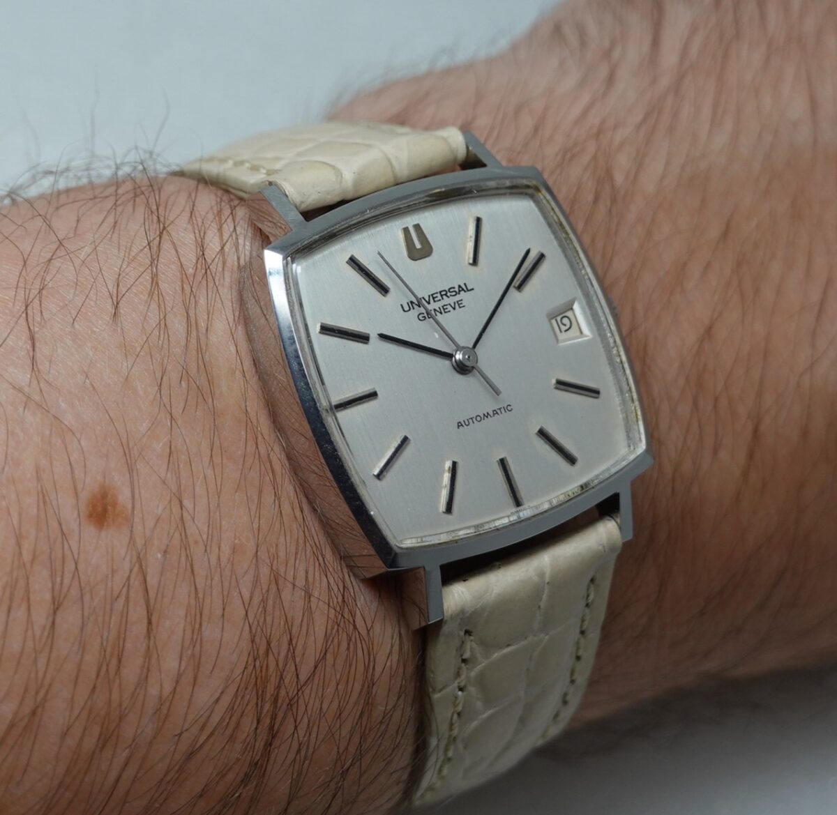 c1970 Universal Geneve Micro Rotor Automatic - Birth Year Watches